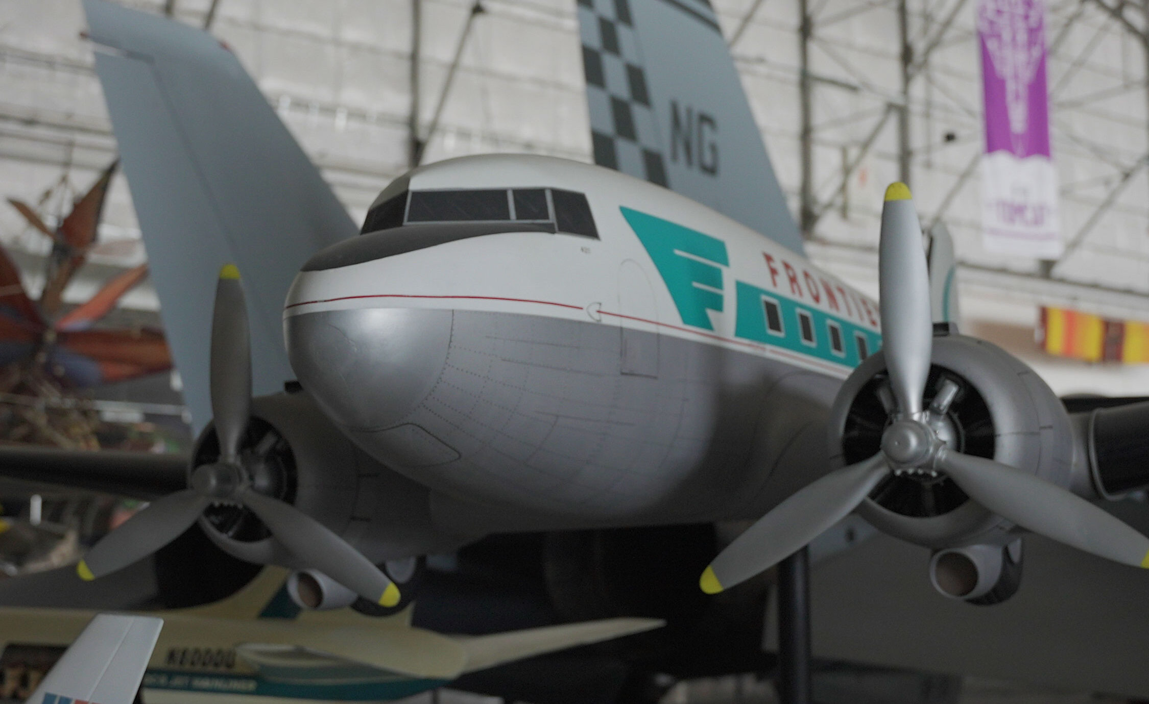 Frontier Airlines Douglas DC-3 (1/6 Model) | Wings Over the Rockies Air ...